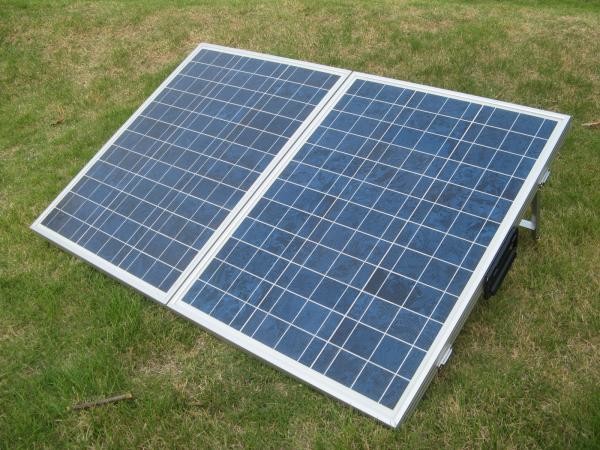 Lightning Protection Folding Solar Panels With Anti - Slip Rubber Feet
